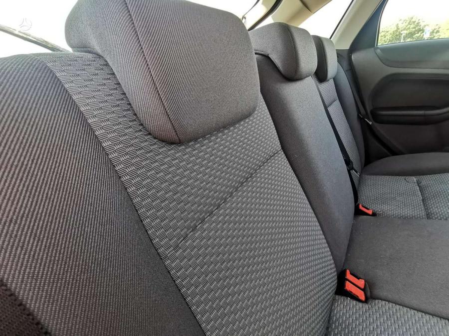 Melns Ford Focus 2008 Viļņa, ar dzinēja tilpumu 1.56 L un nobraukumu 230 tūkst. km par 750 €, foto 19 vietnē AUTOMOTO.COM.LV