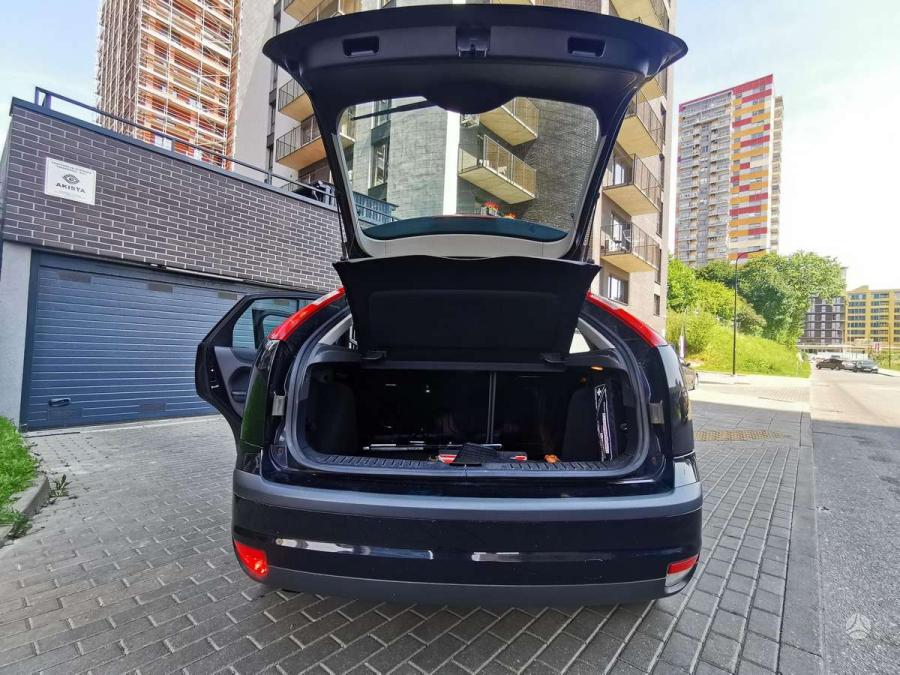 Melns Ford Focus 2008 Viļņa, ar dzinēja tilpumu 1.56 L un nobraukumu 230 tūkst. km par 750 €, foto 22 vietnē AUTOMOTO.COM.LV