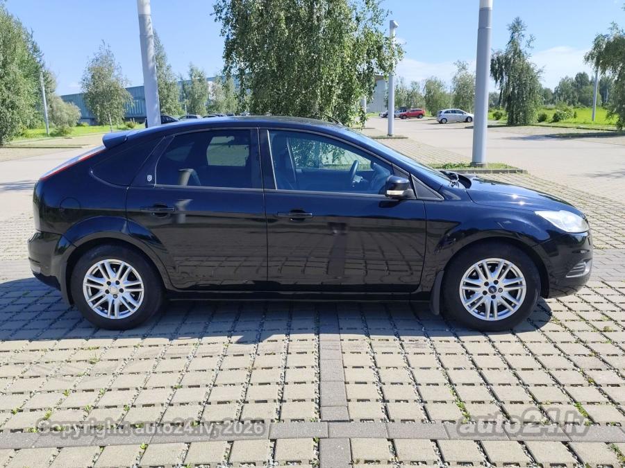 Black Ford Focus 2008 in Tartu, with an engine capacity of 2.00 L and mileage of 280 thousand km for 1950 €, photo 5 on AUTOMOTO.COM.LV