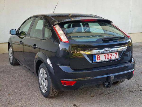 Melns Ford Focus 2008 Ogre, ar dzinēja tilpumu 2.00 L un nobraukumu 188 tūkst. km par 3350 €, foto 6 vietnē AUTOMOTO.COM.LV