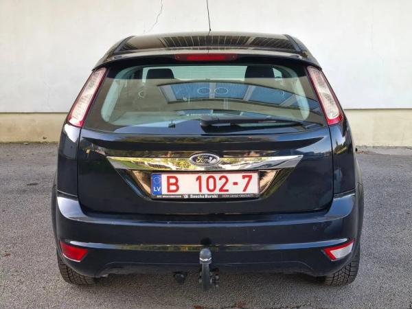 Melns Ford Focus 2008 Ogre, ar dzinēja tilpumu 2.00 L un nobraukumu 188 tūkst. km par 3350 €, foto 7 vietnē AUTOMOTO.COM.LV
