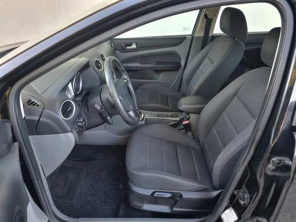 Melns Ford Focus 2008 Ogre, ar dzinēja tilpumu 2.00 L un nobraukumu 188 tūkst. km par 3350 €, foto 10 vietnē AUTOMOTO.COM.LV