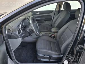 Black Ford Focus 2008 in Ogre, with an engine capacity of 2.00 L and mileage of 188 thousand km for 3350 €, photo 11 on AUTOMOTO.COM.LV