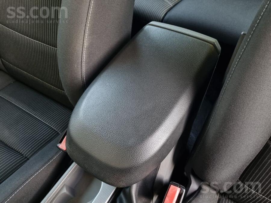 Black Ford Focus 2008 in Ogre, with an engine capacity of 2.00 L and mileage of 188 thousand km for 3350 €, photo 14 on AUTOMOTO.COM.LV