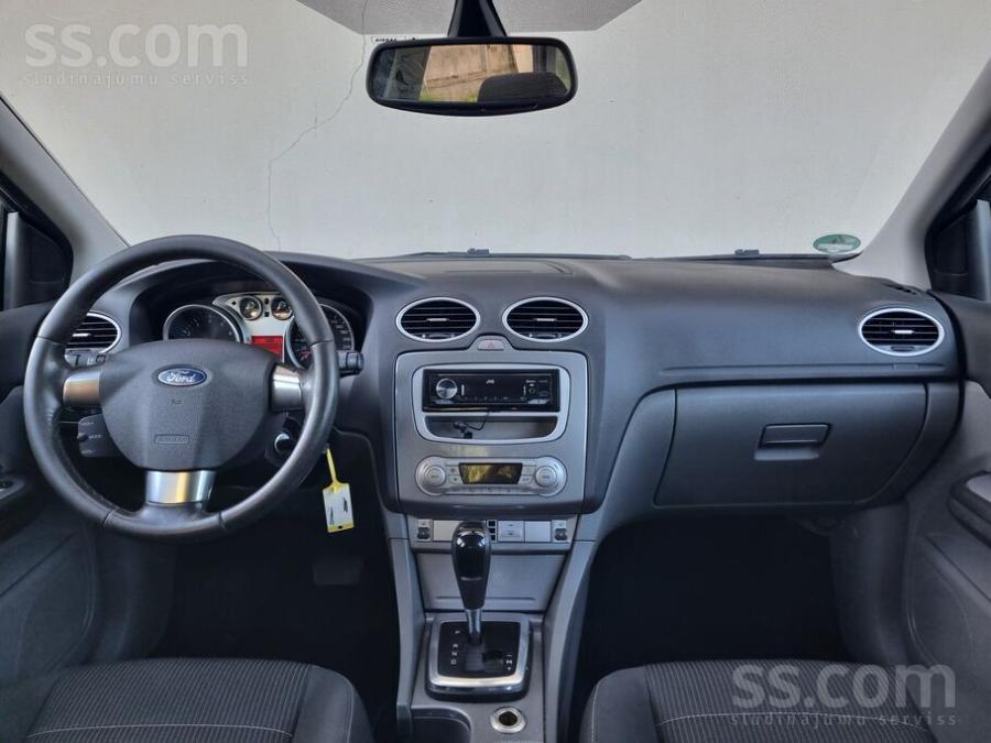 Black Ford Focus 2008 in Ogre, with an engine capacity of 2.00 L and mileage of 188 thousand km for 3350 €, photo 17 on AUTOMOTO.COM.LV