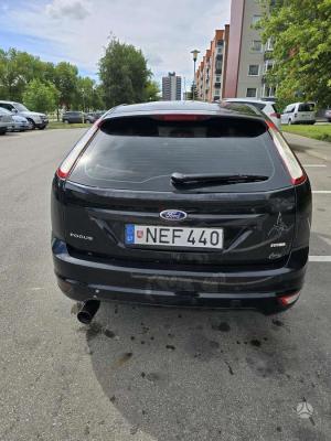 Melns Ford Focus 2009 Klaipėda, ar dzinēja tilpumu 1.56 L un nobraukumu 365 tūkst. km par 1350 €, foto 5 vietnē AUTOMOTO.COM.LV