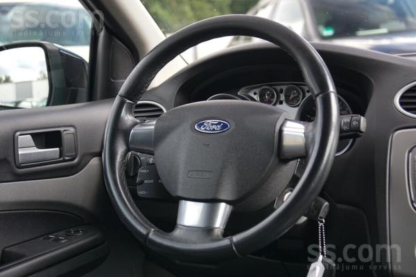 Melns Ford Focus 2009 Rīga, ar dzinēja tilpumu 1.60 L un nobraukumu 202 tūkst. km par 2590 €, foto 9 vietnē AUTOMOTO.COM.LV