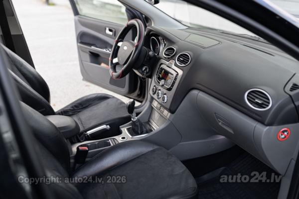 Black Ford Focus 2009 in Tallinn, with an engine capacity of 2.00 L and mileage of 290 thousand km for 2299 €, photo 10 on AUTOMOTO.COM.LV