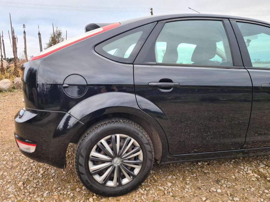 Black Ford Focus 2010 in Klaipeda, with an engine capacity of 1.56 L and mileage of 289 thousand km for 2499 €, photo 33 on AUTOMOTO.COM.LV