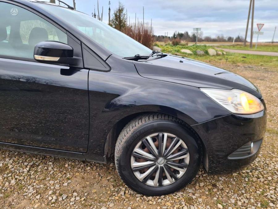 Black Ford Focus 2010 in Klaipeda, with an engine capacity of 1.56 L and mileage of 289 thousand km for 2499 €, photo 35 on AUTOMOTO.COM.LV