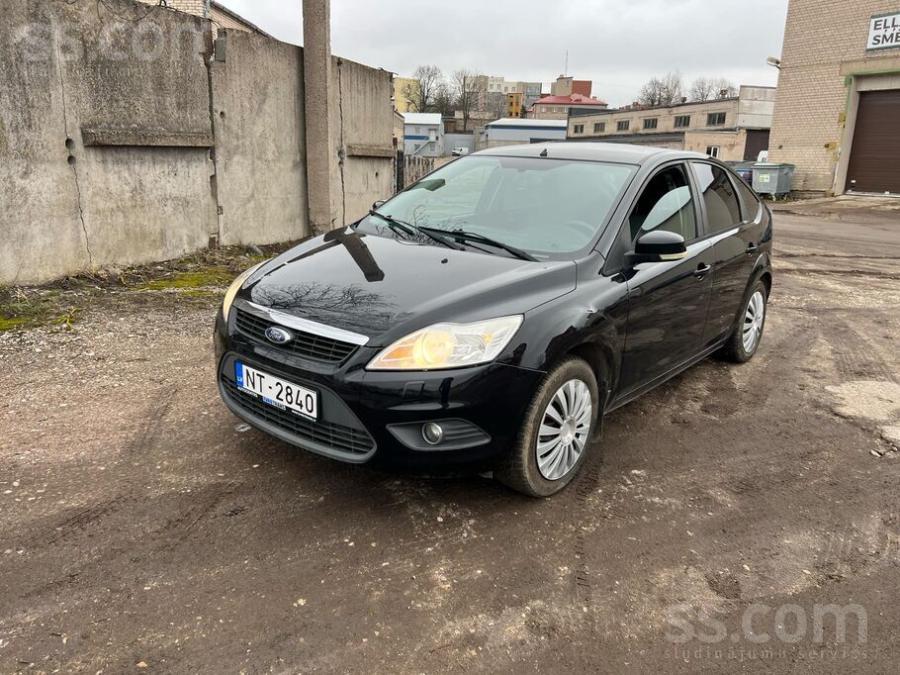 Black Ford Focus 2010 in Rezekne, with an engine capacity of 1.60 L and mileage of 0 thousand km for 2650 €, photo 3 on AUTOMOTO.COM.LV