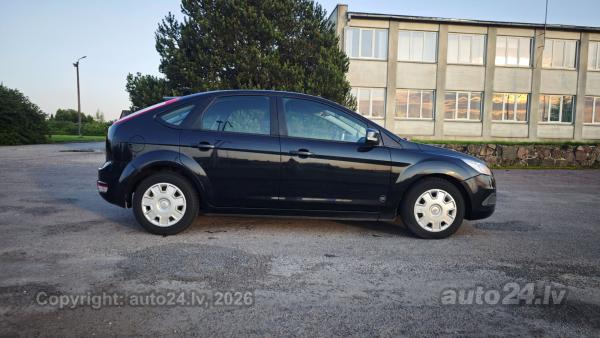 Black Ford Focus 2010 in Tallinn, with an engine capacity of 1.60 L and mileage of 191 thousand km for 2000 €, photo 6 on AUTOMOTO.COM.LV