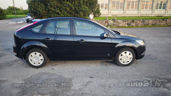 Black Ford Focus 2010 in Tallinn, with an engine capacity of 1.60 L and mileage of 191 thousand km for 2000 €, photo 9 on AUTOMOTO.COM.LV