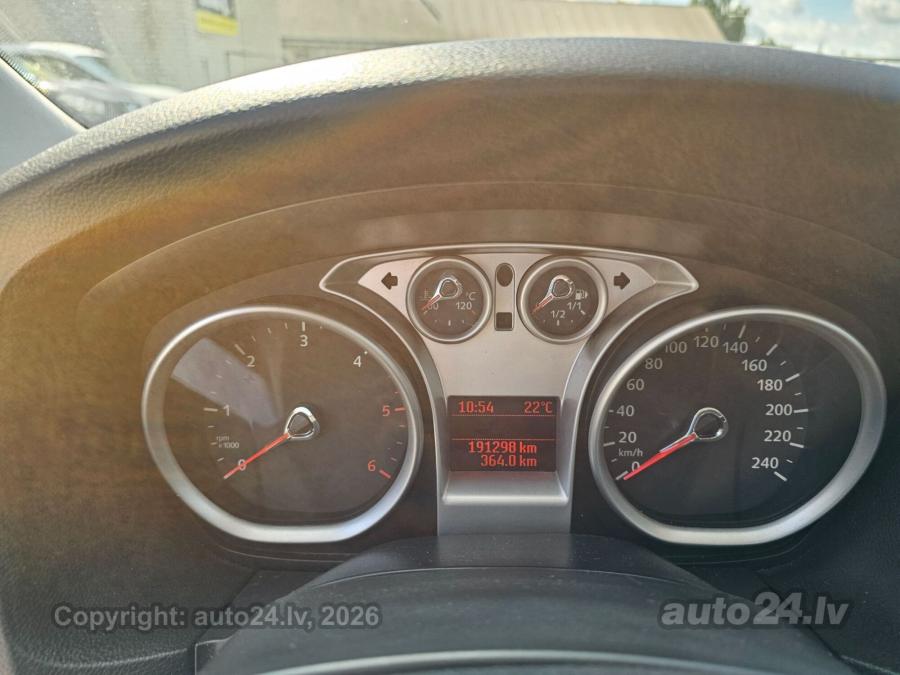 Melns Ford Focus 2010 Paide, ar dzinēja tilpumu 1.60 L un nobraukumu 192 tūkst. km par 2750 €, foto 7 vietnē AUTOMOTO.COM.LV