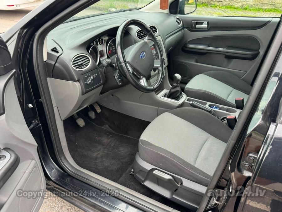 Melns Ford Focus 2010 Paide, ar dzinēja tilpumu 1.60 L un nobraukumu 192 tūkst. km par 2750 €, foto 9 vietnē AUTOMOTO.COM.LV