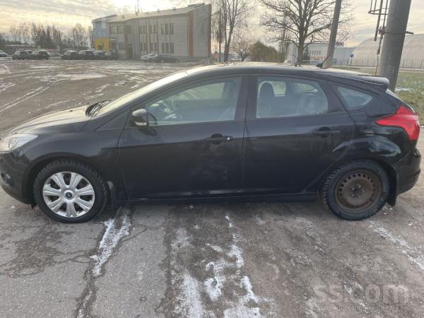 Black Ford Focus 2011 in Talsi, with an engine capacity of 1.60 L and mileage of 162 thousand km for 3500 €, photo 2 on AUTOMOTO.COM.LV