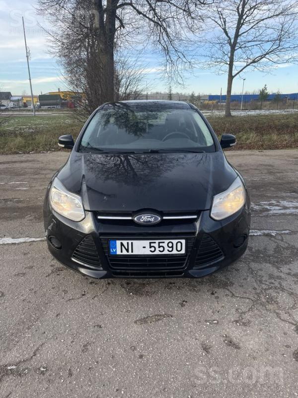 Black Ford Focus 2011 in Talsi, with an engine capacity of 1.60 L and mileage of 162 thousand km for 3500 €, photo 8 on AUTOMOTO.COM.LV