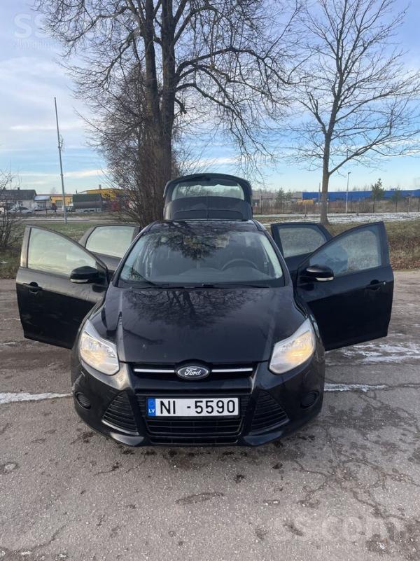 Black Ford Focus 2011 in Talsi, with an engine capacity of 1.60 L and mileage of 162 thousand km for 3500 €, photo 9 on AUTOMOTO.COM.LV