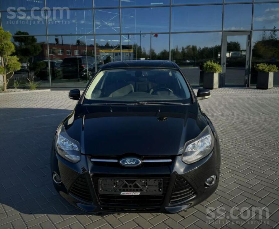 Black Ford Focus 2011 in Telschi, with an engine capacity of 1.60 L and mileage of 231 thousand km for 3999 €, photo 2 on AUTOMOTO.COM.LV