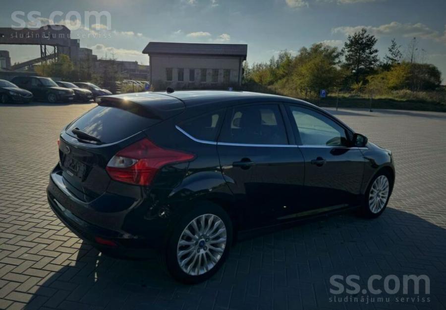 Black Ford Focus 2011 in Telschi, with an engine capacity of 1.60 L and mileage of 231 thousand km for 3999 €, photo 10 on AUTOMOTO.COM.LV
