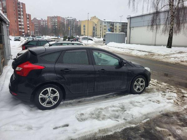 Melns Ford Focus 2011 Viļņa, ar dzinēja tilpumu 1.56 L un nobraukumu 346 tūkst. km par 1750 €, foto 1 vietnē AUTOMOTO.COM.LV