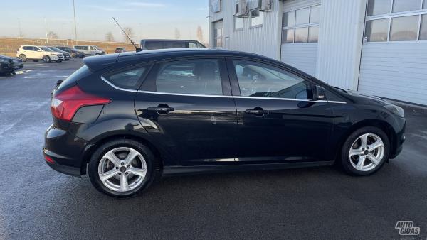 Melns Ford Focus 2011 Marijampole, ar dzinēja tilpumu 1.60 L un nobraukumu 260 tūkst. km par 2990 €, foto 10 vietnē AUTOMOTO.COM.LV