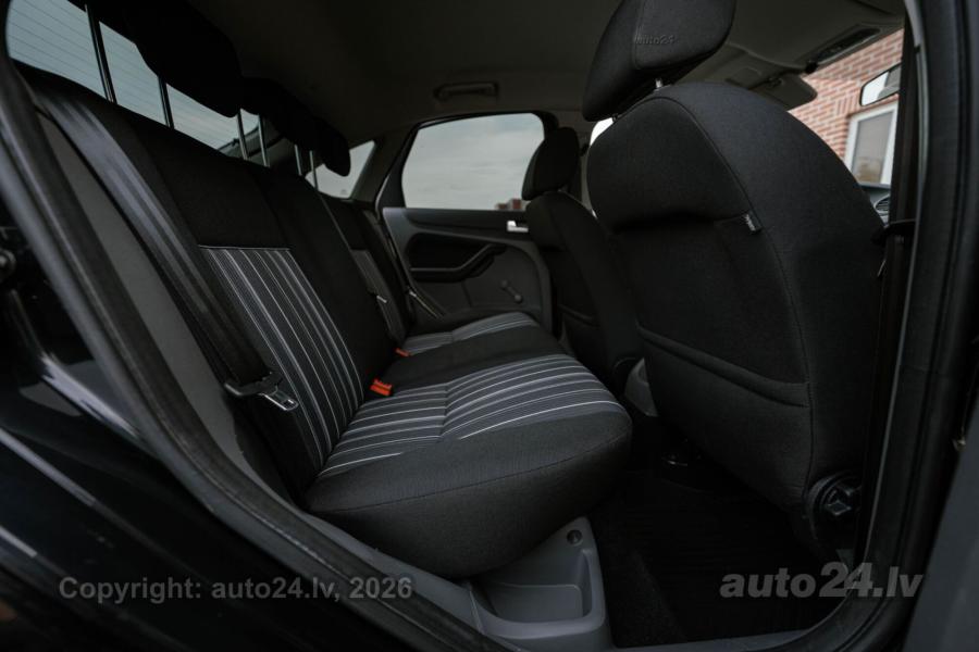 Black Ford Focus 2011 in Tartu, with an engine capacity of 1.60 L and mileage of 188 thousand km for 3190 €, photo 12 on AUTOMOTO.COM.LV