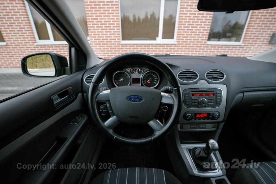 Black Ford Focus 2011 in Tartu, with an engine capacity of 1.60 L and mileage of 188 thousand km for 3190 €, photo 16 on AUTOMOTO.COM.LV