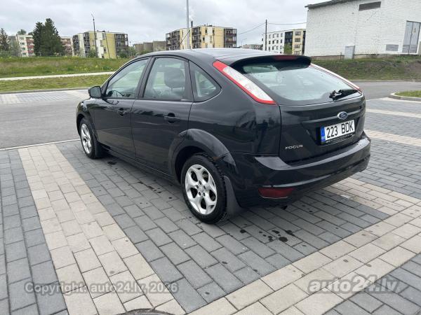 Black Ford Focus 2011 in Keila, with an engine capacity of 1.60 L and mileage of 297 thousand km for 1100 €, photo 6 on AUTOMOTO.COM.LV