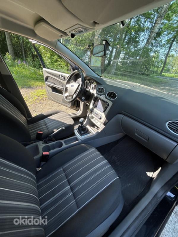 Melns Ford Focus 2011 Tartu, ar dzinēja tilpumu 1.60 L un nobraukumu 184 tūkst. km par 2300 €, foto 6 vietnē AUTOMOTO.COM.LV