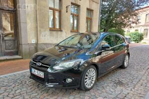 Melns Ford Focus 2011 Cēsis, ar dzinēja tilpumu 1.60 L un nobraukumu 274 tūkst. km par 2650 €, foto  vietnē AUTOMOTO.COM.LV