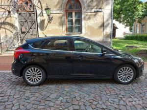 Black Ford Focus 2011 in Cesis, with an engine capacity of 1.60 L and mileage of 274 thousand km for 2650 €, photo 6 on AUTOMOTO.COM.LV