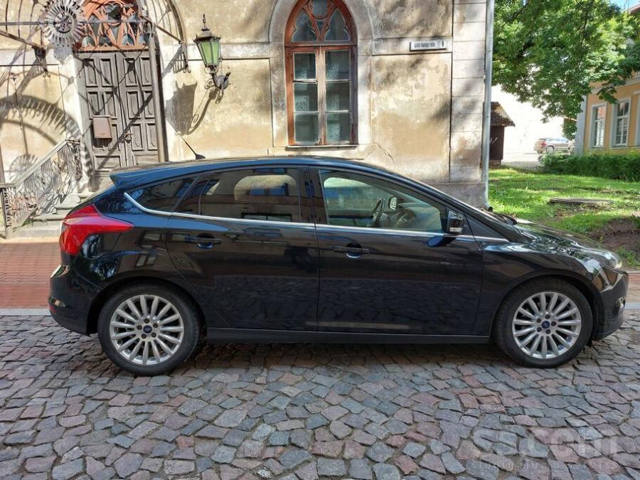 Black Ford Focus 2011 in Cesis, with an engine capacity of 1.60 L and mileage of 274 thousand km for 2650 €, photo 6 on AUTOMOTO.COM.LV