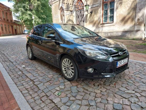 Melns Ford Focus 2011 Cēsis, ar dzinēja tilpumu 1.60 L un nobraukumu 274 tūkst. km par 2650 €, foto 6 vietnē AUTOMOTO.COM.LV