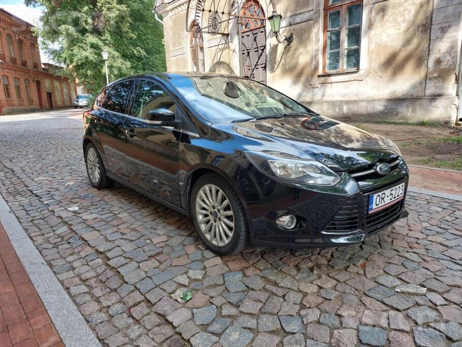 Black Ford Focus 2011 in Cesis, with an engine capacity of 1.60 L and mileage of 274 thousand km for 2650 €, photo 7 on AUTOMOTO.COM.LV