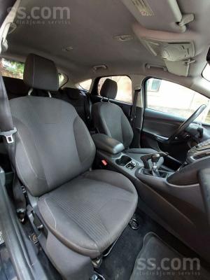 Black Ford Focus 2011 in Cesis, with an engine capacity of 1.60 L and mileage of 274 thousand km for 2650 €, photo 10 on AUTOMOTO.COM.LV