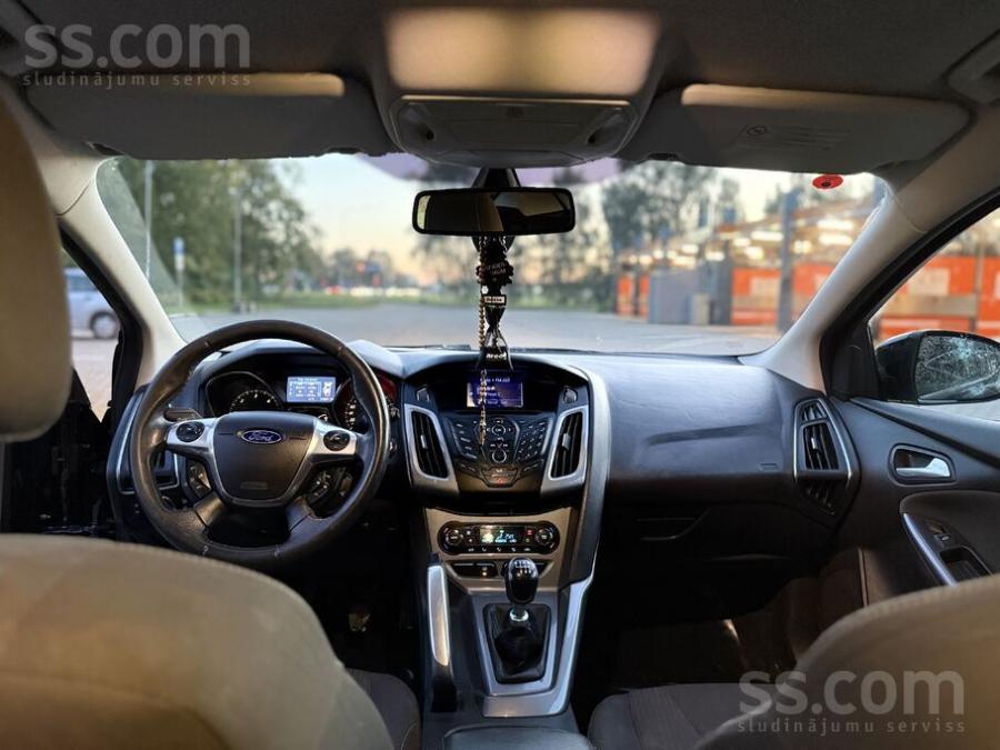 Melns Ford Focus 2011 Jelgava, ar dzinēja tilpumu 1.60 L un nobraukumu 277 tūkst. km par 3000 €, foto 13 vietnē AUTOMOTO.COM.LV