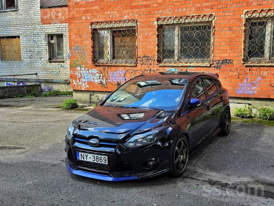 Melns Ford Focus 2012 Rīga, ar dzinēja tilpumu 1.60 L un nobraukumu 164 tūkst. km par 6000 €, foto 9 vietnē AUTOMOTO.COM.LV