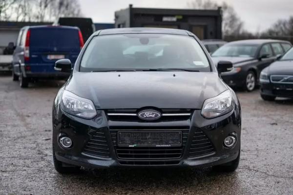 Black Ford Focus 2012 in Liepaja, with an engine capacity of 1.00 L and mileage of 192 thousand km for 4850 €, photo 6 on AUTOMOTO.COM.LV