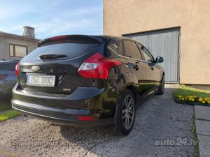 Black Ford Focus 2012 in Tallinn, with an engine capacity of 1.60 L and mileage of 255 thousand km for 3700 €, photo 5 on AUTOMOTO.COM.LV