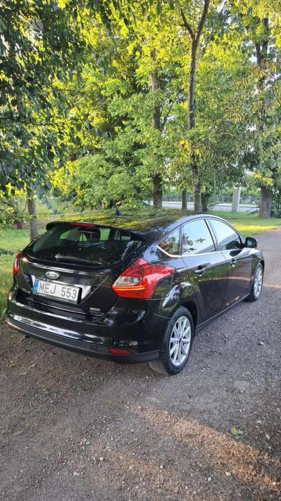 Melns Ford Focus 2012 Kauņa, ar dzinēja tilpumu 1.00 L un nobraukumu 170 tūkst. km par 2300 €, foto 3 vietnē AUTOMOTO.COM.LV