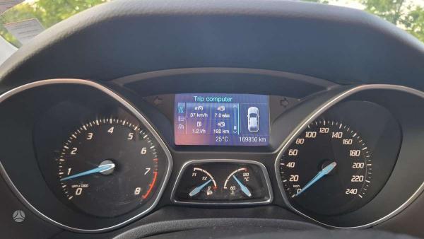 Melns Ford Focus 2012 Kauņa, ar dzinēja tilpumu 1.00 L un nobraukumu 170 tūkst. km par 2300 €, foto 9 vietnē AUTOMOTO.COM.LV