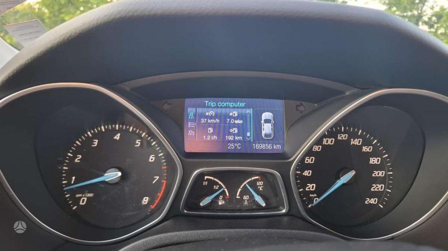 Melns Ford Focus 2012 Kauņa, ar dzinēja tilpumu 1.00 L un nobraukumu 170 tūkst. km par 2300 €, foto 10 vietnē AUTOMOTO.COM.LV