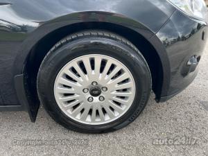 Black Ford Focus 2012 in Paide, with an engine capacity of 1.60 L and mileage of 232 thousand km for 3250 €, photo 11 on AUTOMOTO.COM.LV