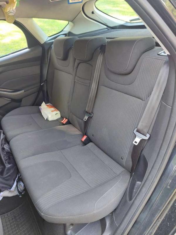 Black Ford Focus 2012 in Vilnius, with an engine capacity of 1.56 L and mileage of 207 thousand km for 3790 €, photo 10 on AUTOMOTO.COM.LV