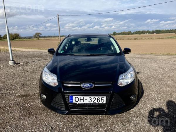 Black Ford Focus 2013 in Talsi, with an engine capacity of 2.00 L and mileage of 207 thousand km for 6999 €, photo 8 on AUTOMOTO.COM.LV