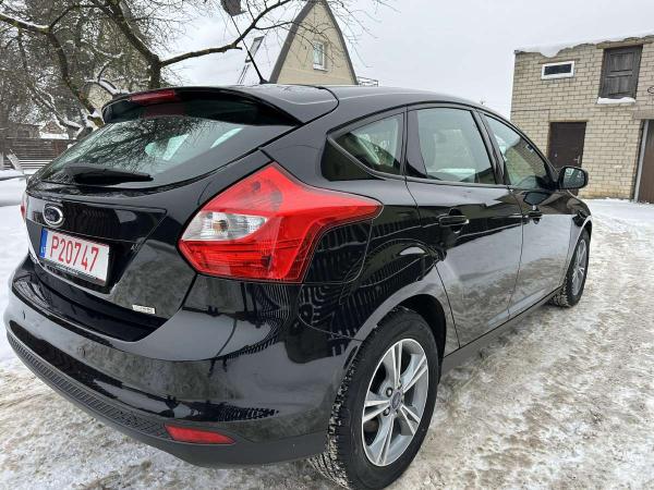 Black Ford Focus 2013 in Prienai, with an engine capacity of 1.00 L and mileage of 150 thousand km for 3300 €, photo 4 on AUTOMOTO.COM.LV