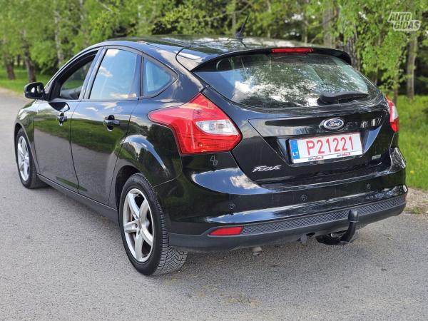 Melns Ford Focus 2013 Ariogala, ar dzinēja tilpumu 1.60 L un nobraukumu 280 tūkst. km par 3500 €, foto 2 vietnē AUTOMOTO.COM.LV
