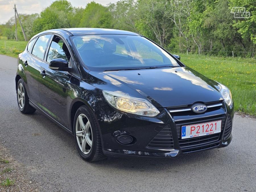 Melns Ford Focus 2013 Ariogala, ar dzinēja tilpumu 1.60 L un nobraukumu 280 tūkst. km par 3500 €, foto 6 vietnē AUTOMOTO.COM.LV