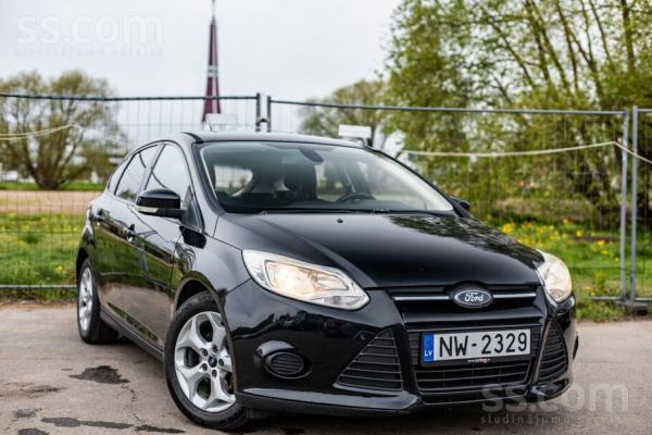 Black Ford Focus 2013 in Riga, with an engine capacity of 1.60 L and mileage of 234 thousand km for 4590 €, photo 2 on AUTOMOTO.COM.LV